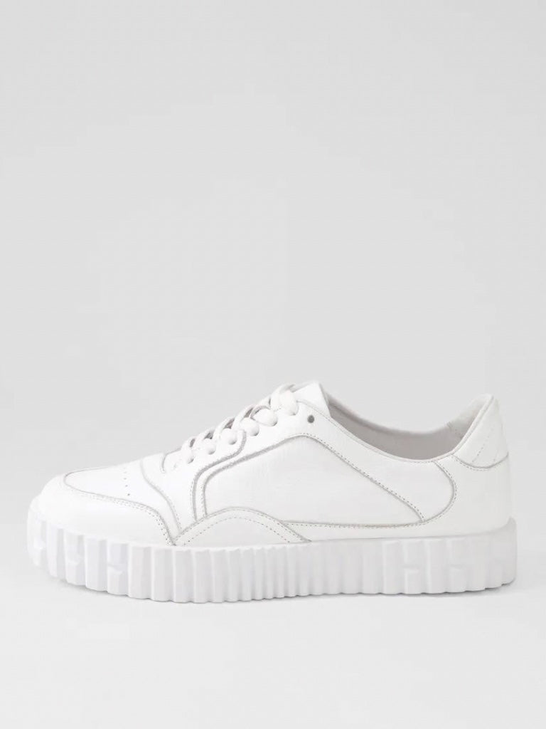 INZAGI - Everything Fashion, A Curation Of Spring/Summer Style